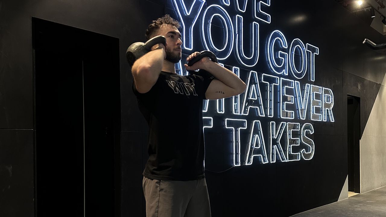 This 30-minute kettlebell workout is all you need to tone your entire ...