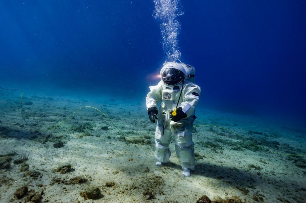 Photos: 10 extraordinary water worlds in our solar system | Space