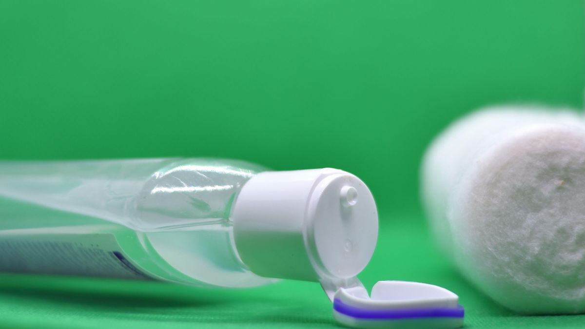 How to remove ink from a dryer in 6 steps | Top Ten Reviews