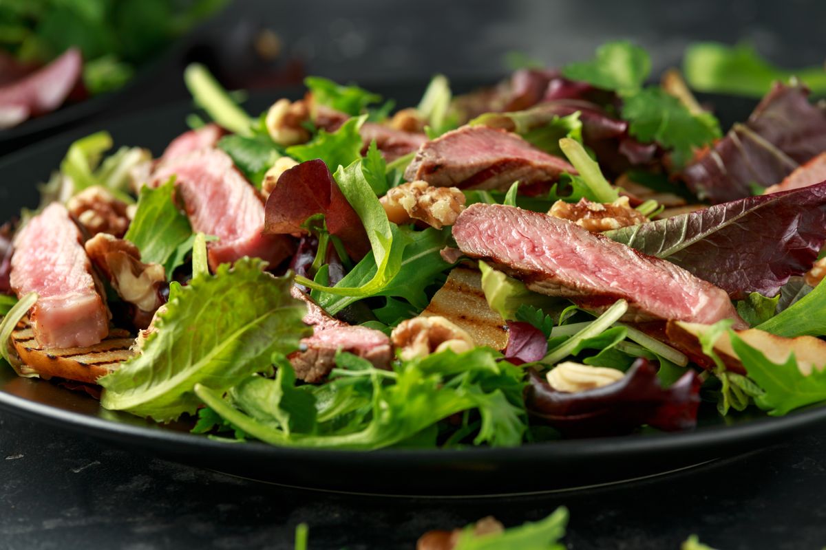 Beef and beetroot salad Recipes | GoodtoKnow