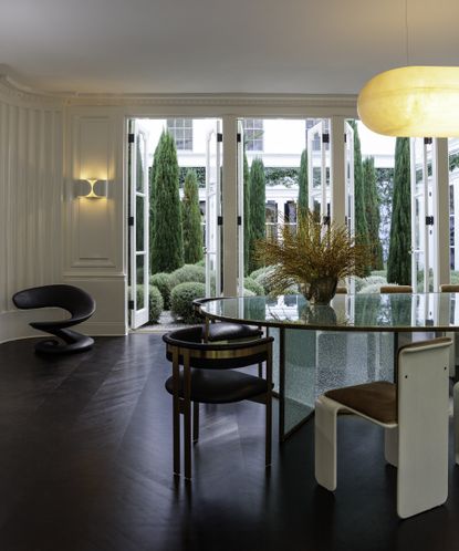 Take a tour of Kelly Wearstler's Beverly Hills home | Livingetc