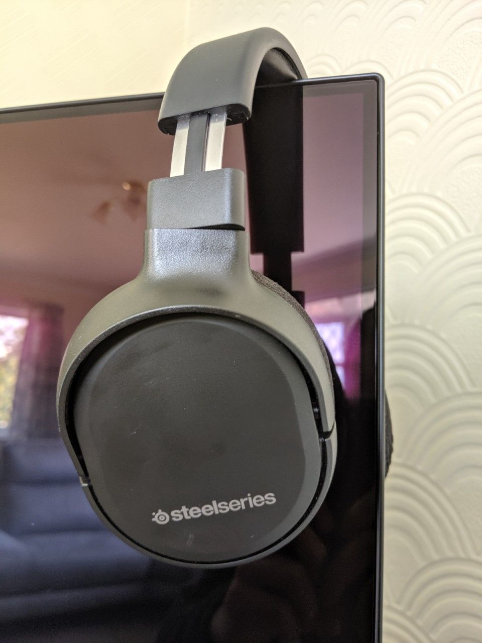 SteelSeries Arctis 1 Headset Review: Comfortable, Breathable - Tom's ...