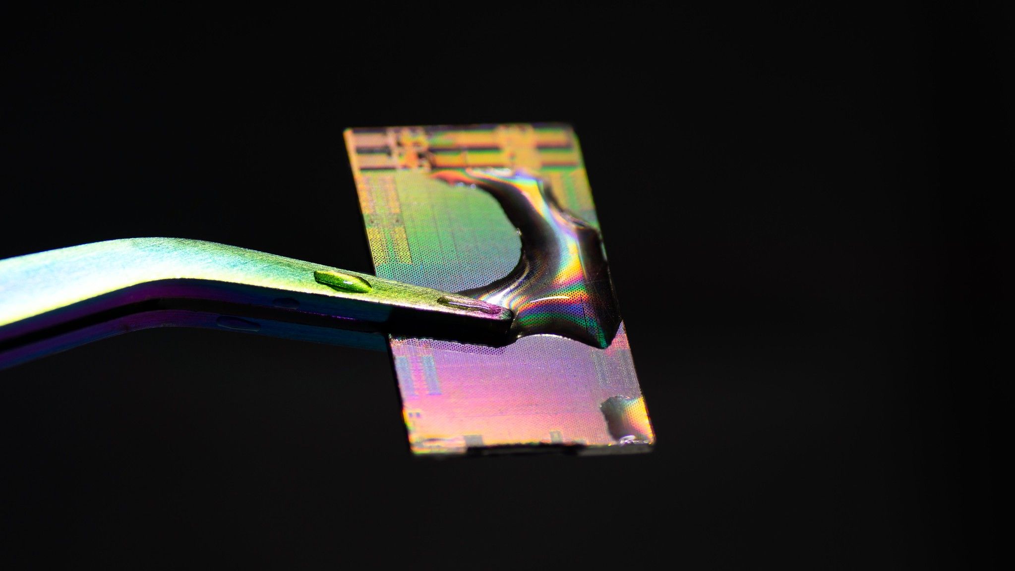 AMD Oberon PlayStation 5 SoC Die Delidded and Pictured | Tom's Hardware