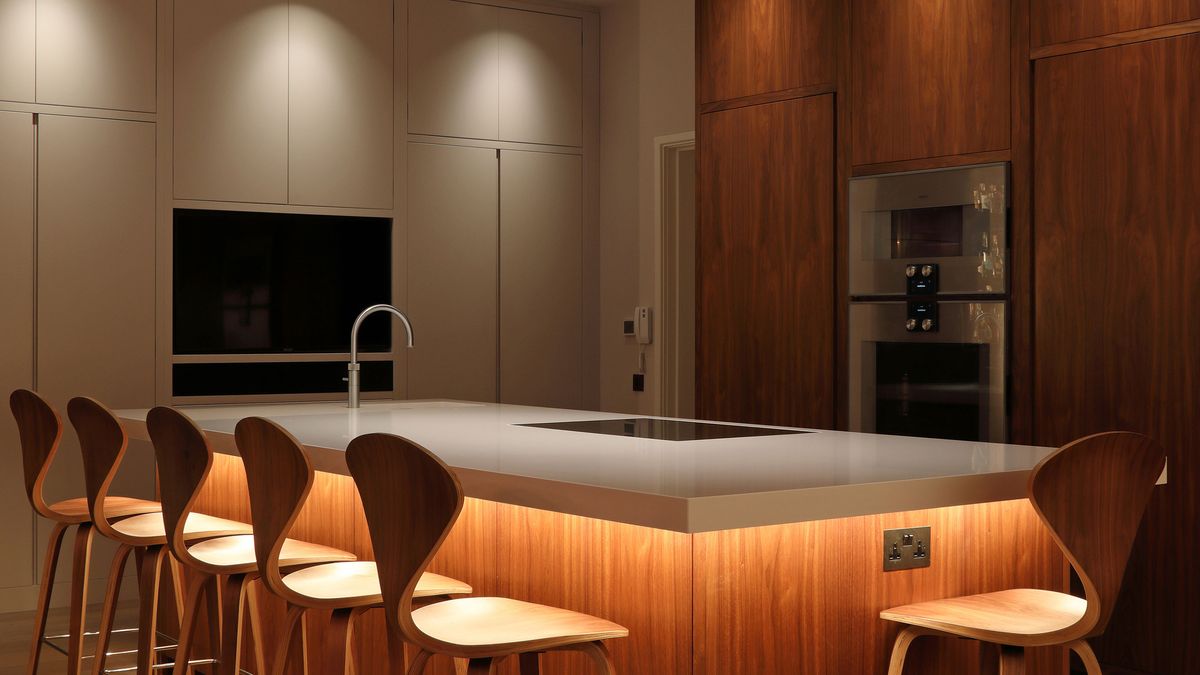 Lighting a kitchen island: Bright ideas on how to do it well | Homebuilding