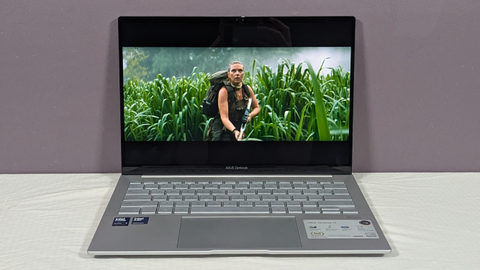 Asus Zenbook 14 UX3405 vs. Apple MacBook Air 13-inch M4: Is the MacBook ...