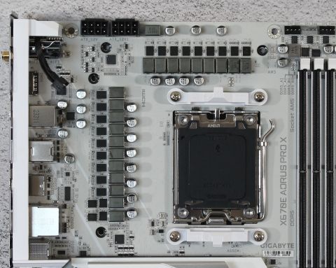 Gigabyte X670E Aorus Pro X motherboard review: Striking in white, with ...