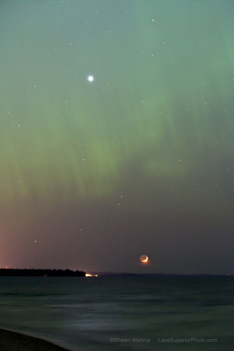 April Auroras: Dazzling Photos of Northern Lights | Space