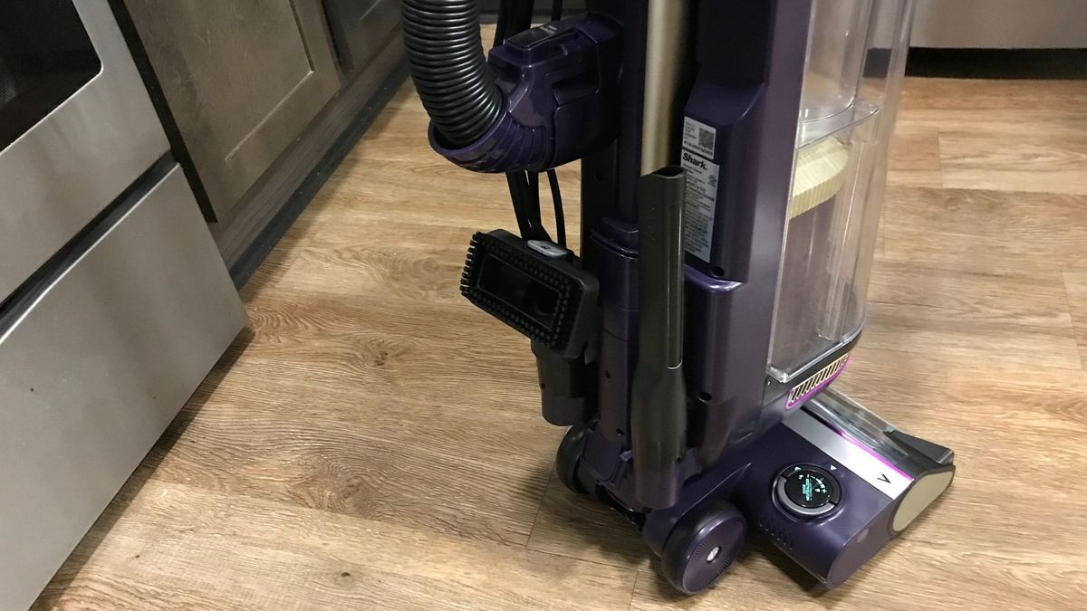 Shark AZ4002 PowerDetect Upright Vacuum review: Intuitive enough for ...