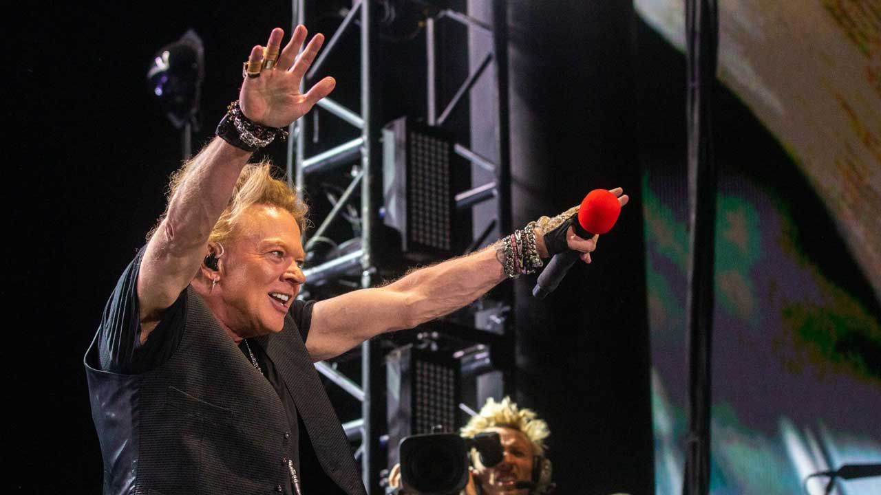 Axl Rose tweets wholesome thank you after receiving lots of lovely ...