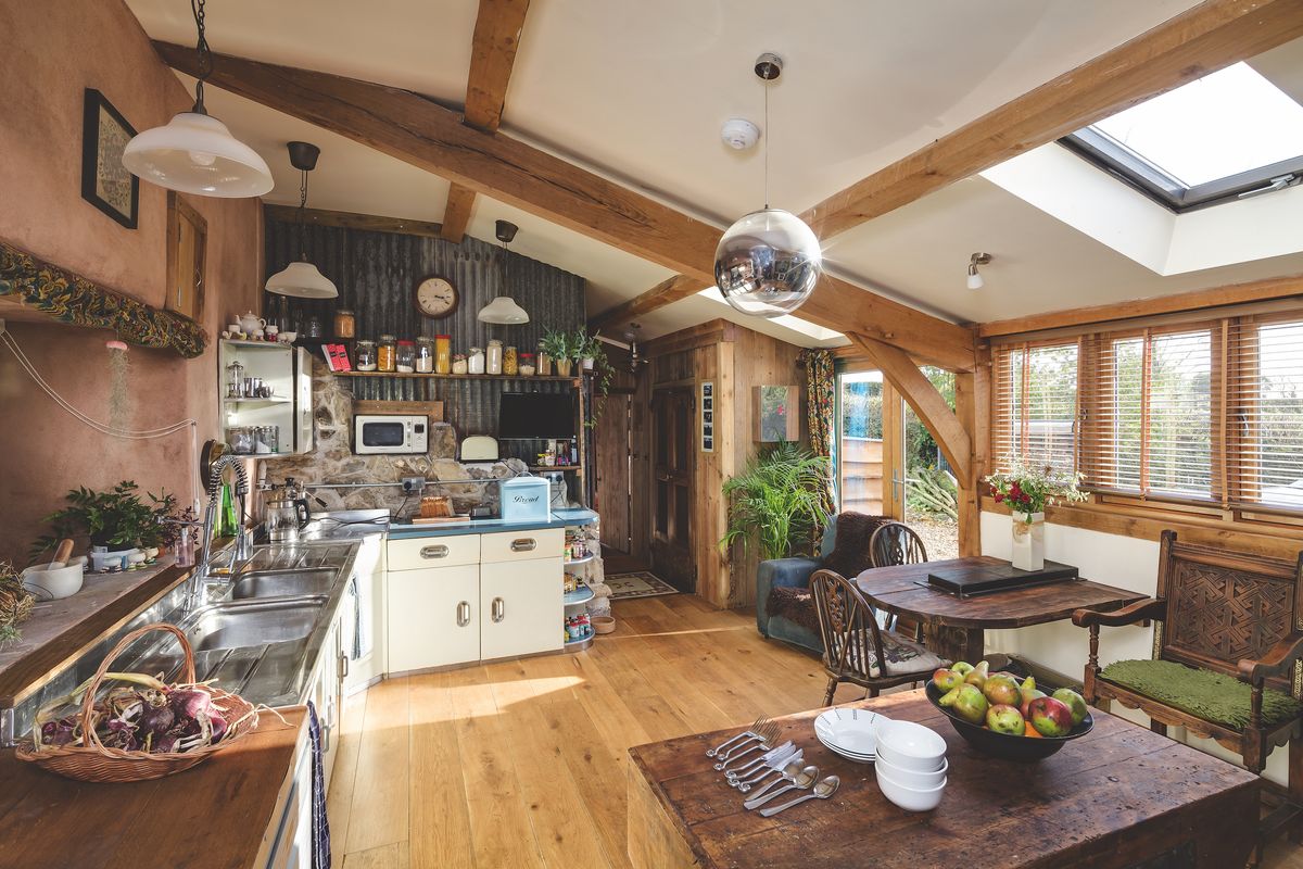 A Unique DIY Home Built For Just £97K | Homebuilding