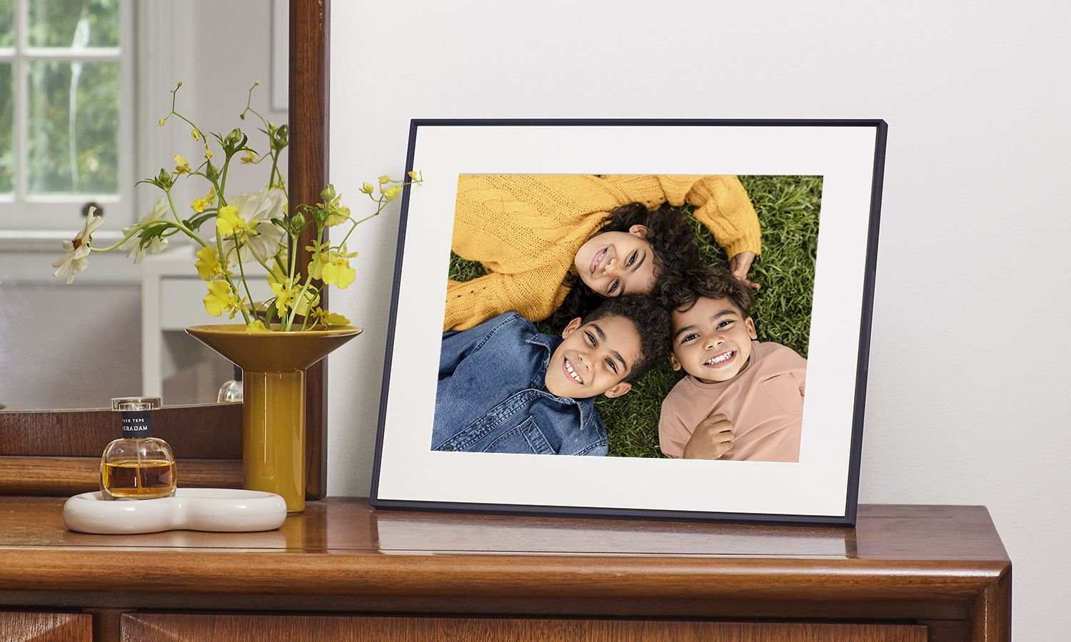 Aura launches its biggest digital photo frame yet – the supersized ...