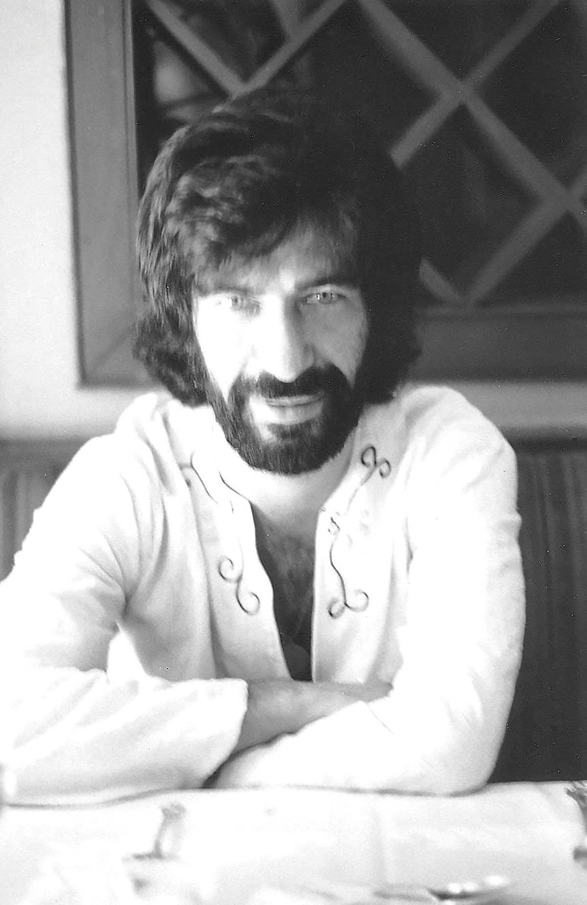 The Managers That Built Prog: Former Yes Manager Brian Lane Reminisce ...