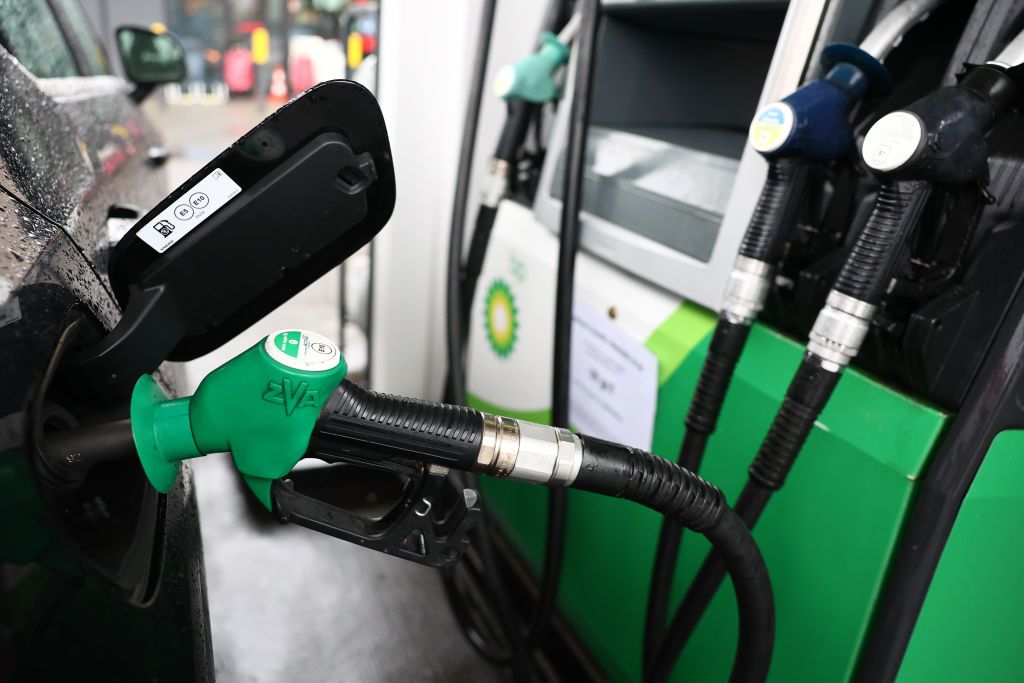 How Much You Save on Gas with Costco, Walmart, Other Memberships ...