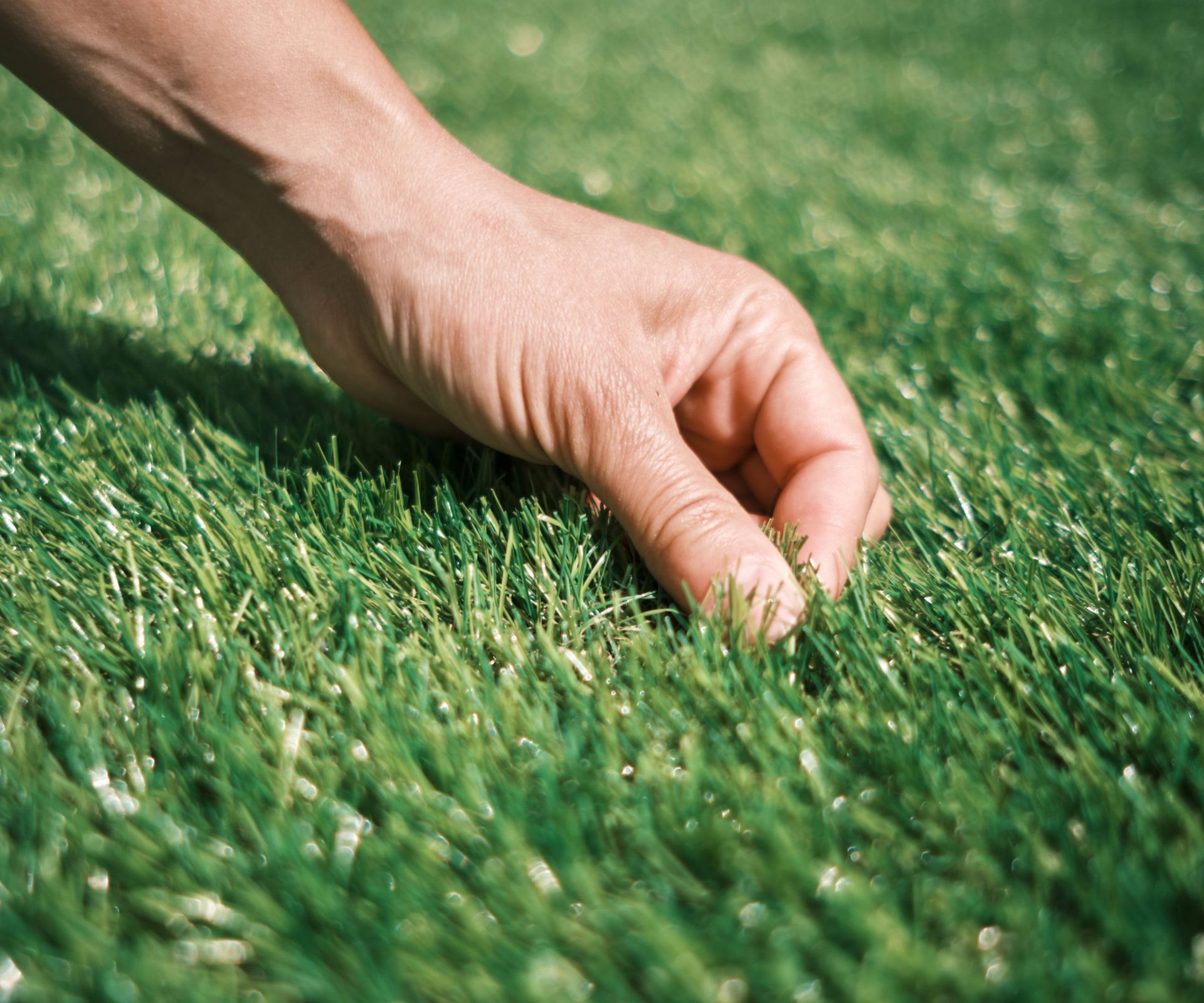 How to clean artificial turf this spring, plus what to avoid | Homes ...