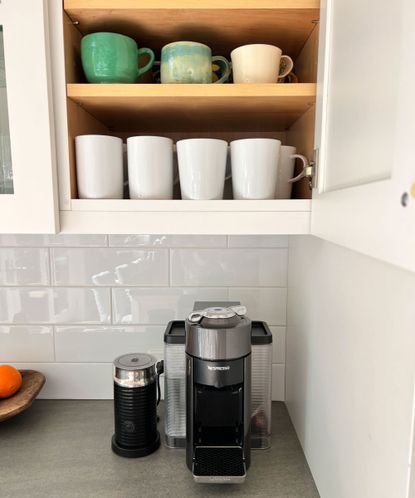 How to organize coffee mugs, according to pro organizers
