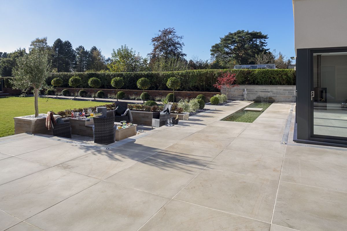 Garden Paving Ideas: 10 Inspiring Patio Designs | Homebuilding