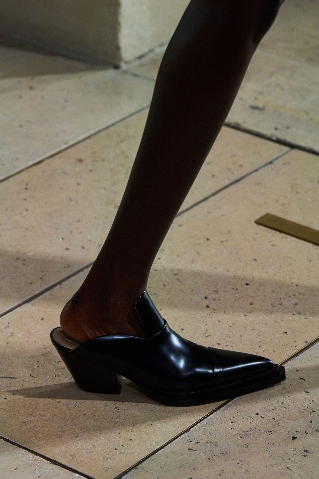 Backless Loafers Are the Only Spring 2026 Shoe Trend That Matters ...