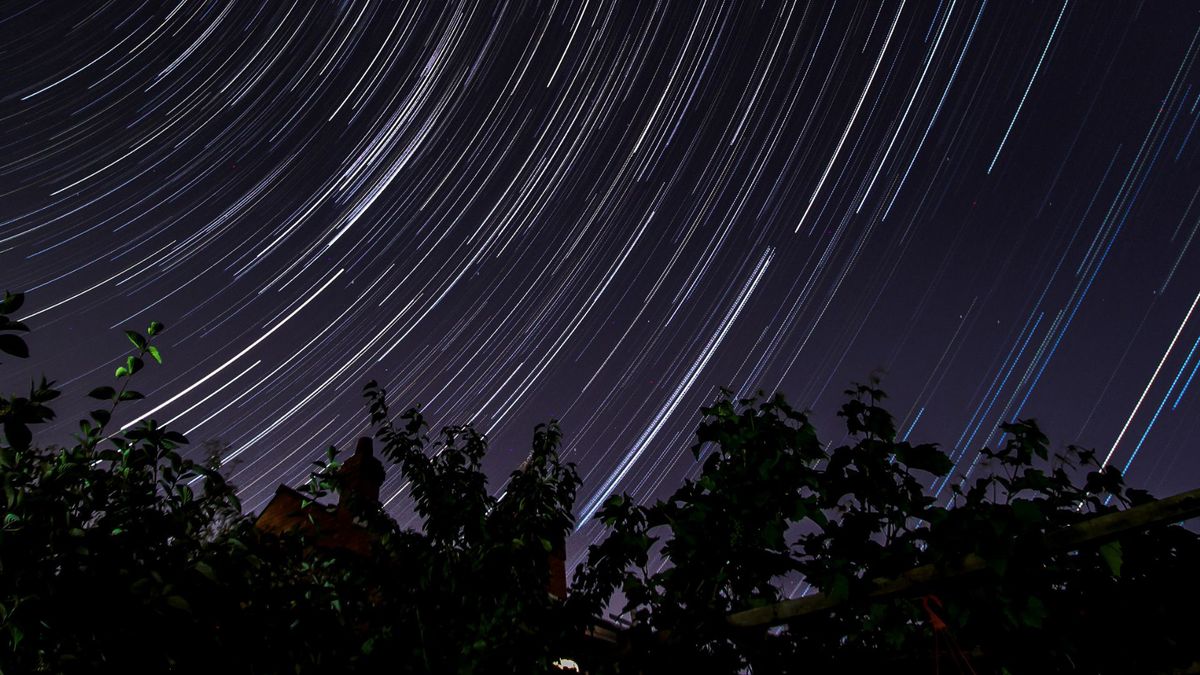 7 ways of photographing a star trail at home | Digital Camera World