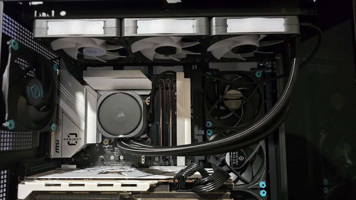 Corsair Titan 360 RX RGB AIO review: Excellent for iCue | Tom's Hardware