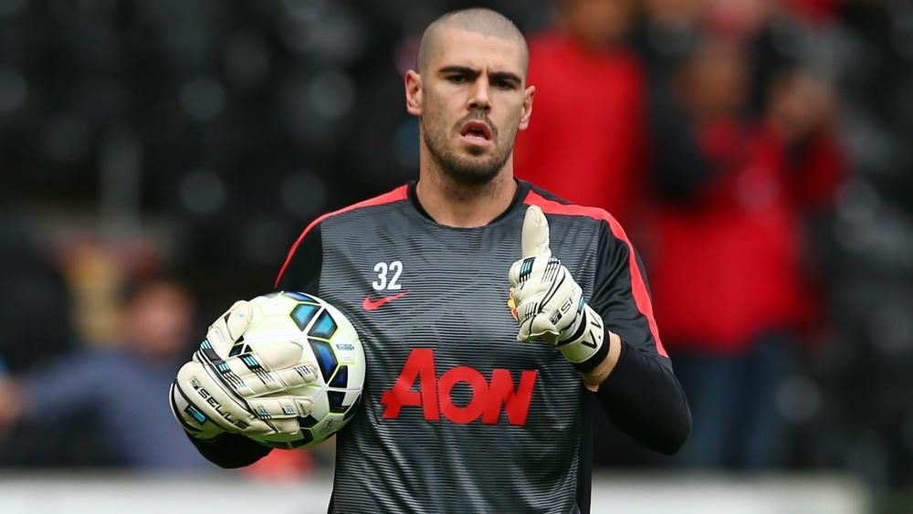 Valdes thanks Manchester United ahead of exit | FourFourTwo