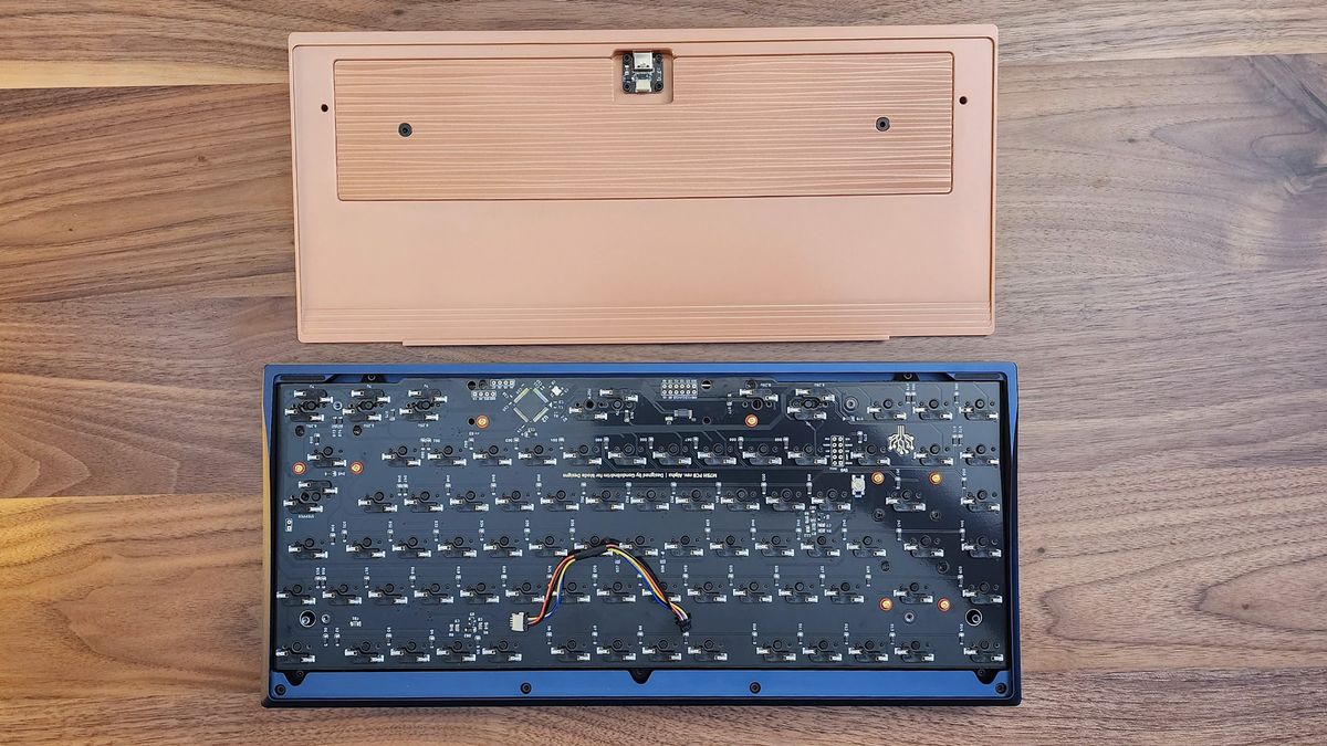 Mode Sonnet Custom Mechanical Keyboard Review: Refined Elegance | Tom's ...