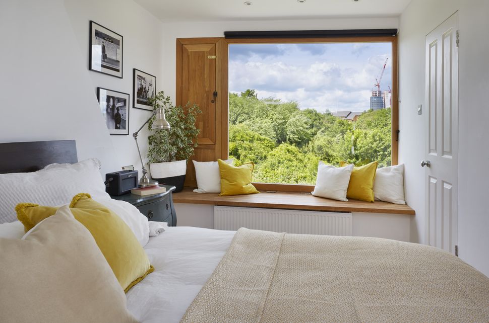 Window Seat Ideas: 14 Ways to Create a Cosy Spot With a View | Homebuilding