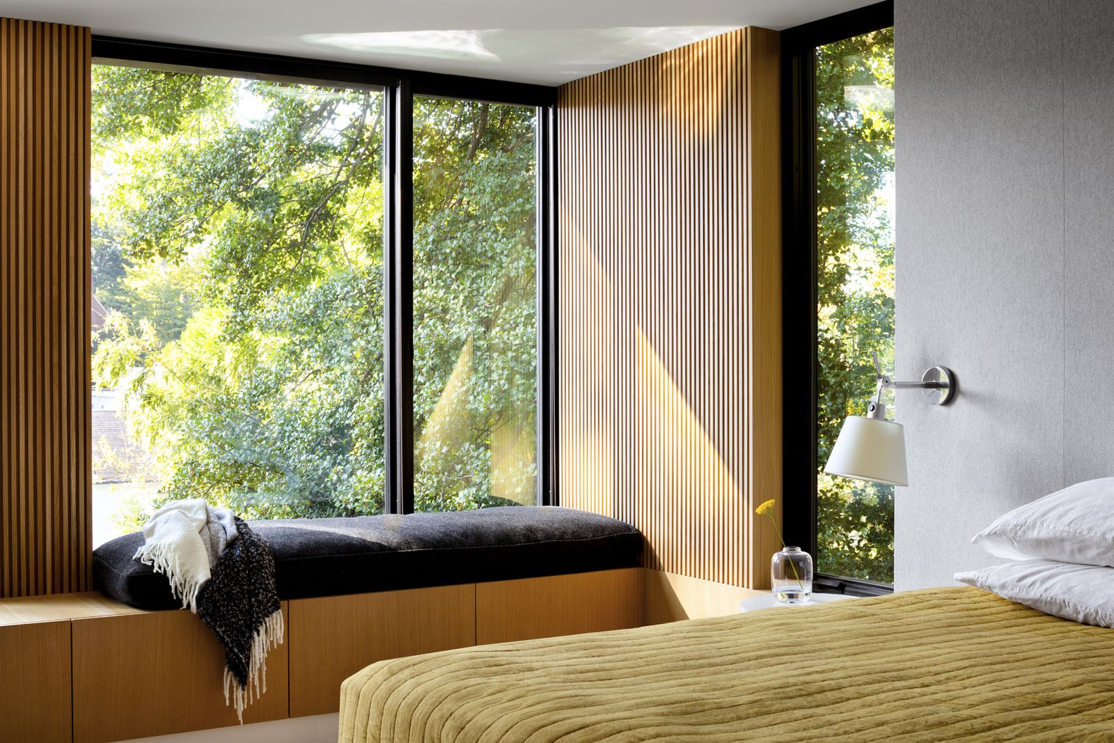 How to Make Your Bedroom Smell Nice | Livingetc