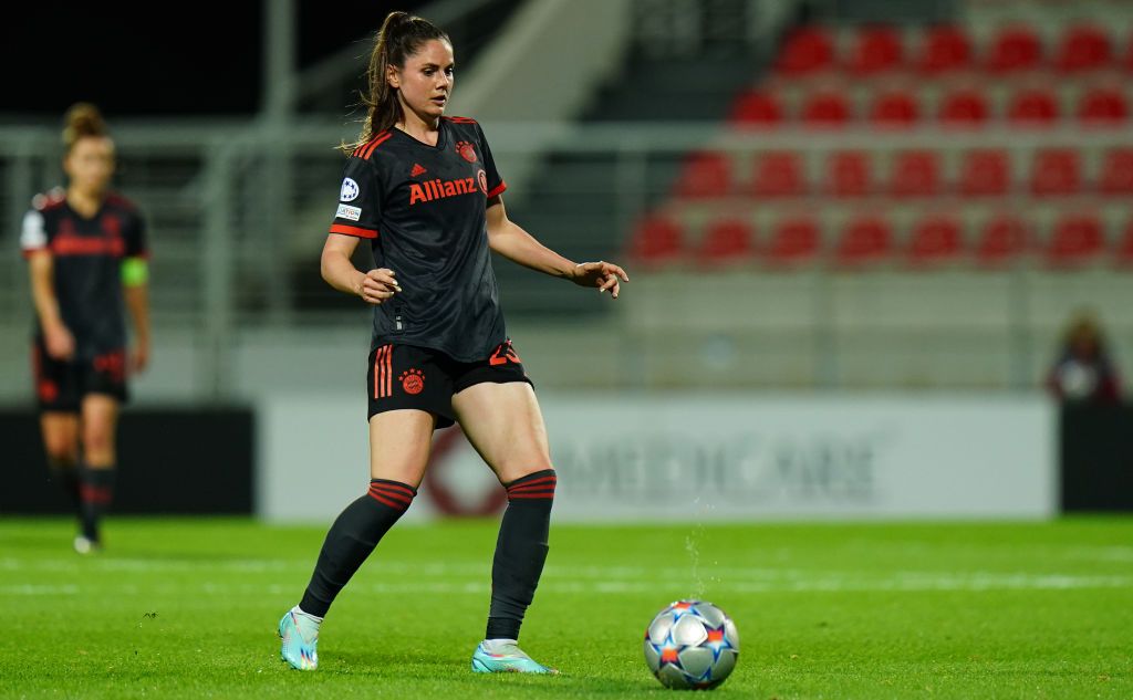 Ranked! The 10 best women's defensive midfielders in the world ...