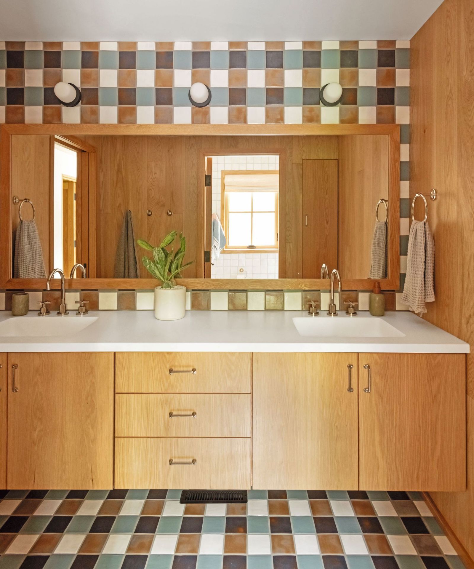 Patterned bathroom ideas: 10 perfectly patterned wash spaces | Homes ...
