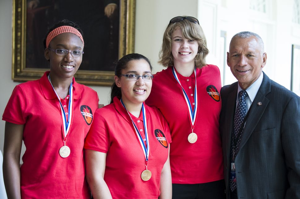 All-Girl Student Rocket Team Visits White House | Space