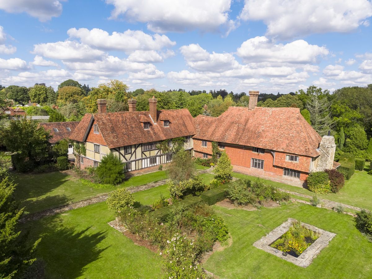 An ancient Kent manor mentioned in the Domesday Book with endless ...