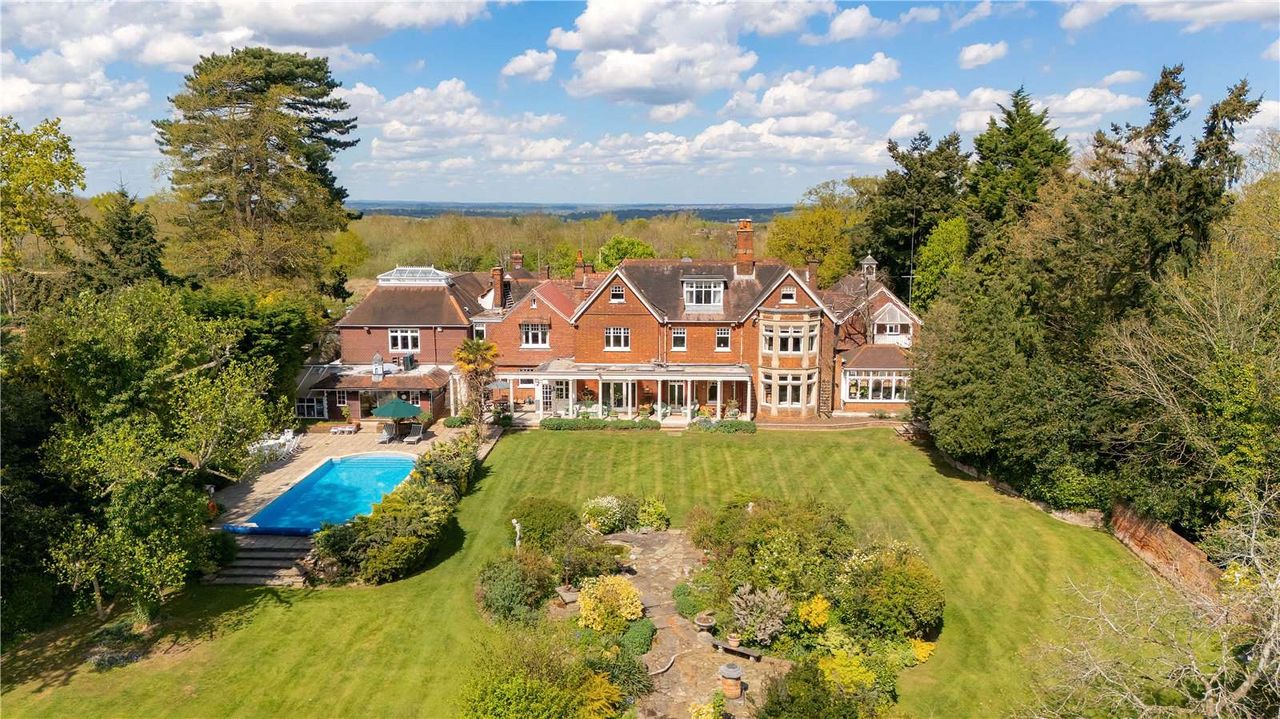 This property is a scream: Stanley Kubrick’s former Hertfordshire home ...