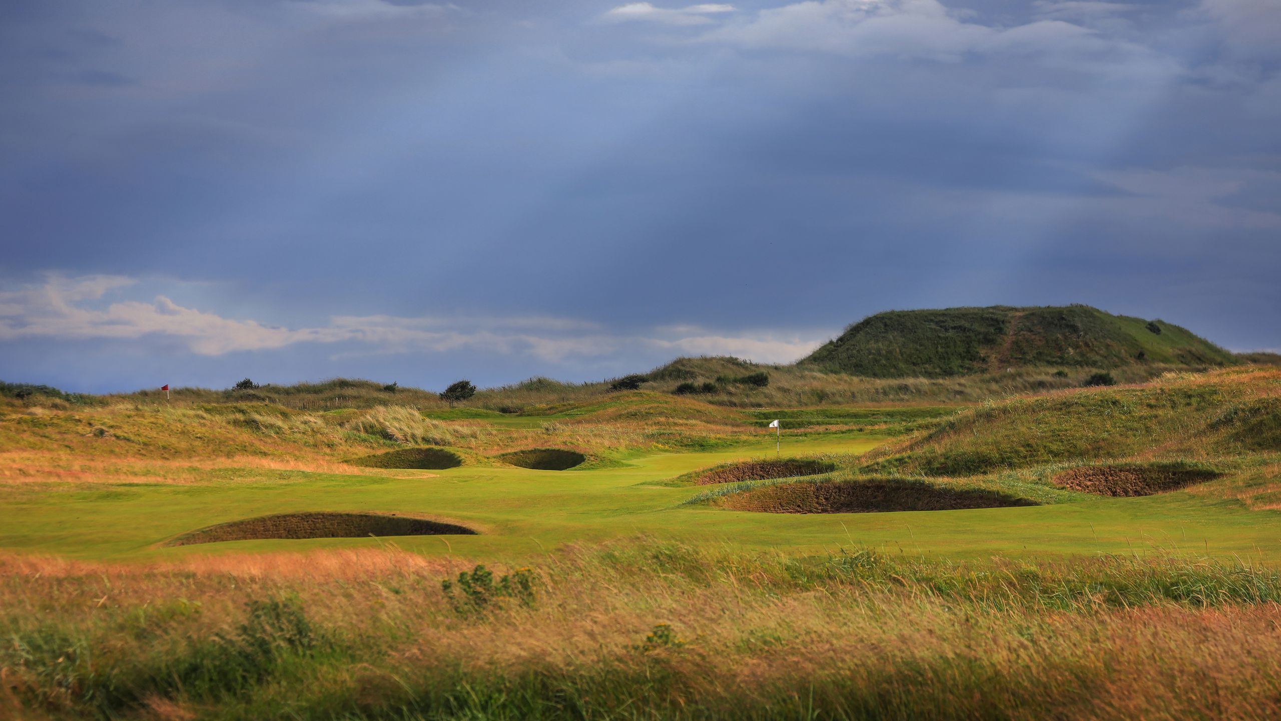 Carnoustie Golf Links Championship Course: Review, Tee Times and Key ...