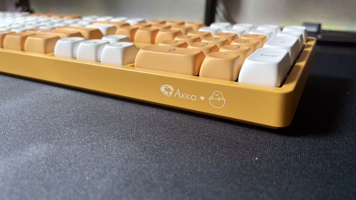 Akko 5108 Gudetama Special Edition keyboard review: This egg-inspired ...