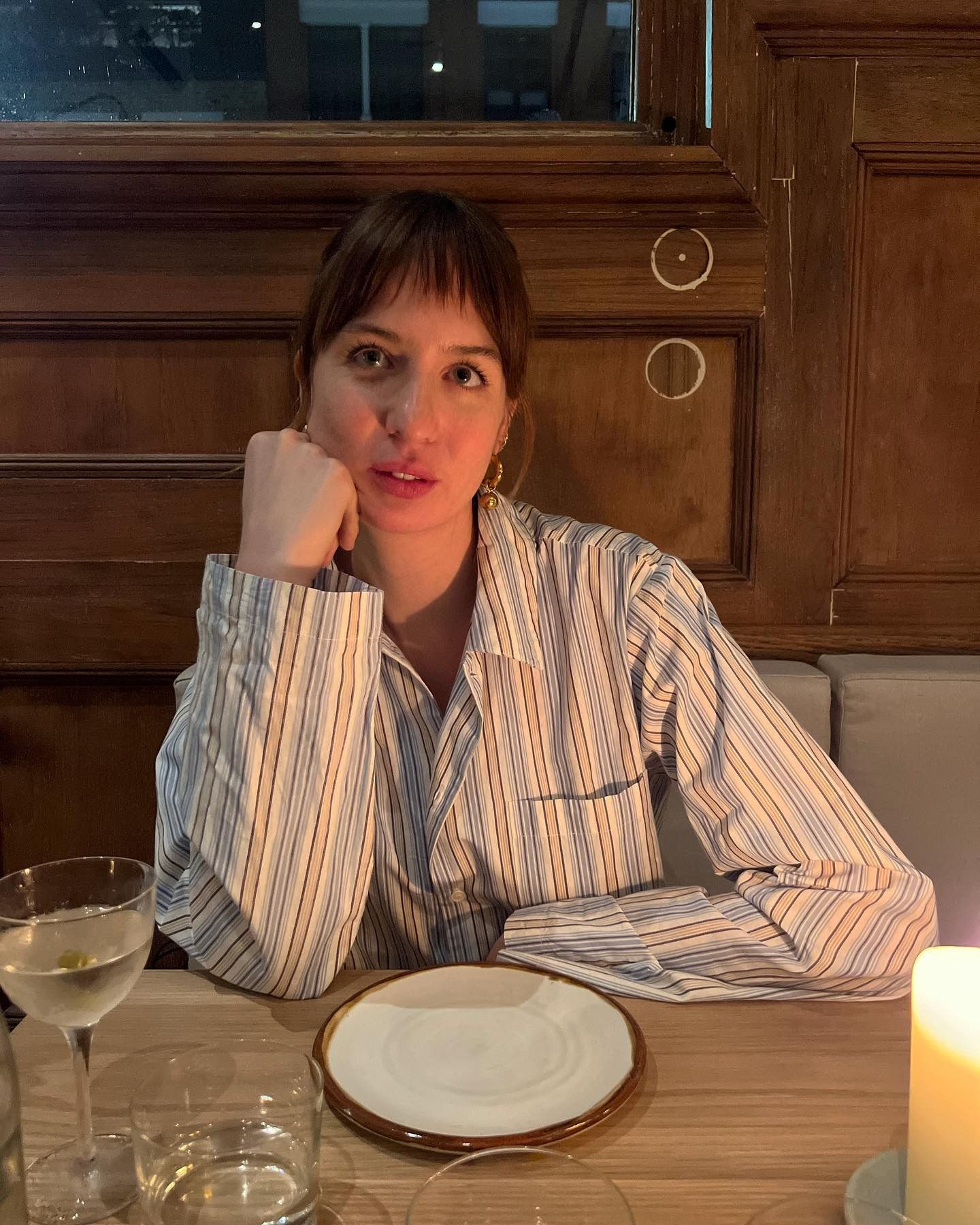 The Feathered Fringe Hairstyle Is Everywhere Right Now | Who What Wear