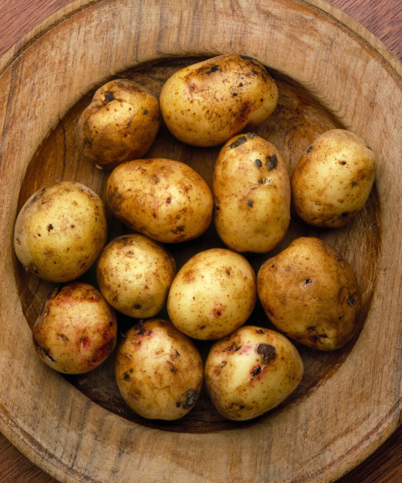 How to grow potatoes indoors: tips for year-round harvests | Homes and ...