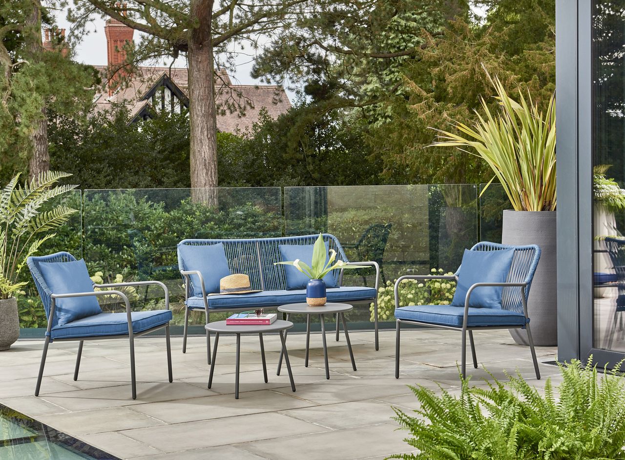 Outdoor seating ideas: 15 stunning designs to help you sit back in ...