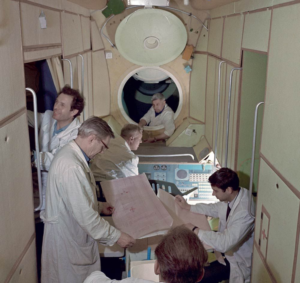 Soviet space programme: Philipp Meuser lifts the lid on the seminal ...