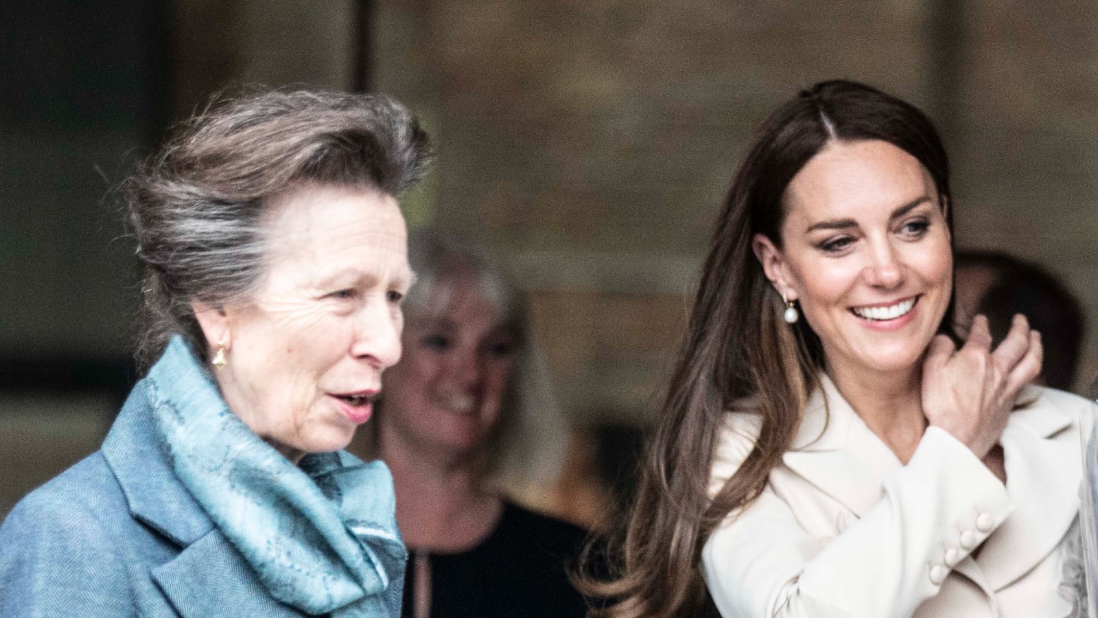 Kate Middleton and Princess Anne's favorite Longchamp bag