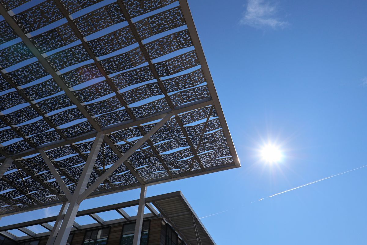 Hands-on Canon PowerShot V1 review: is this compact camera comeback a ...