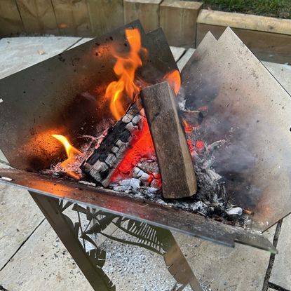 Wave BBQ and Fire Pit review: we tried this super cool-looking flat ...