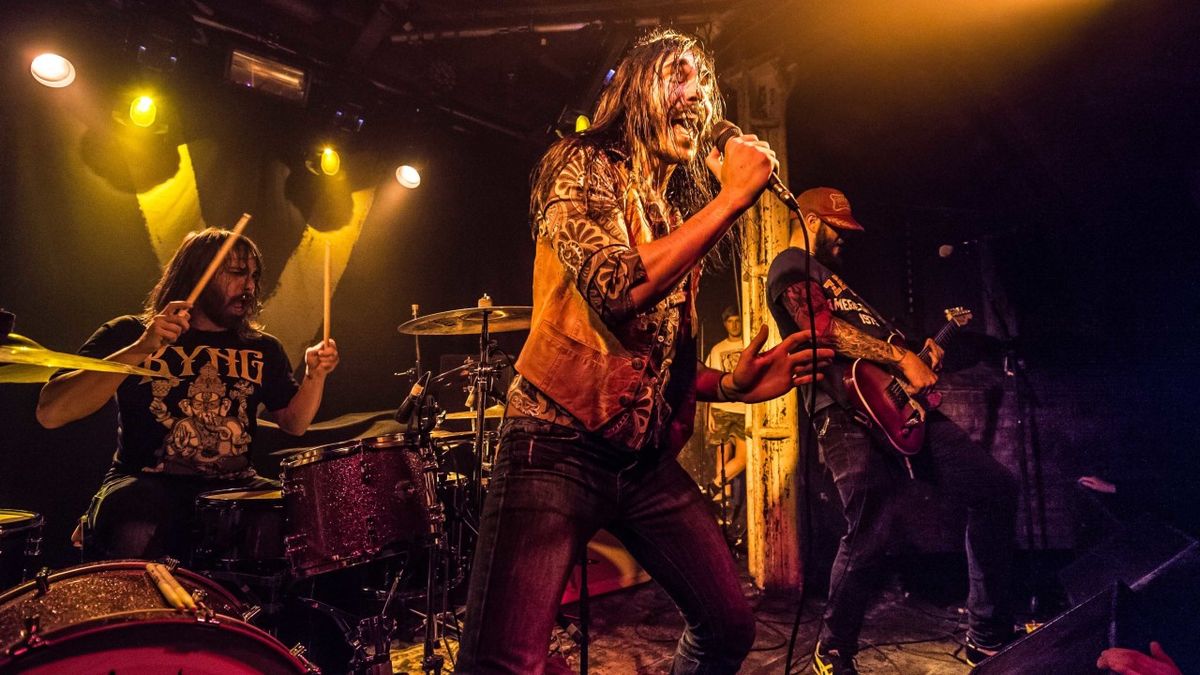 Crobot, live in London | Louder