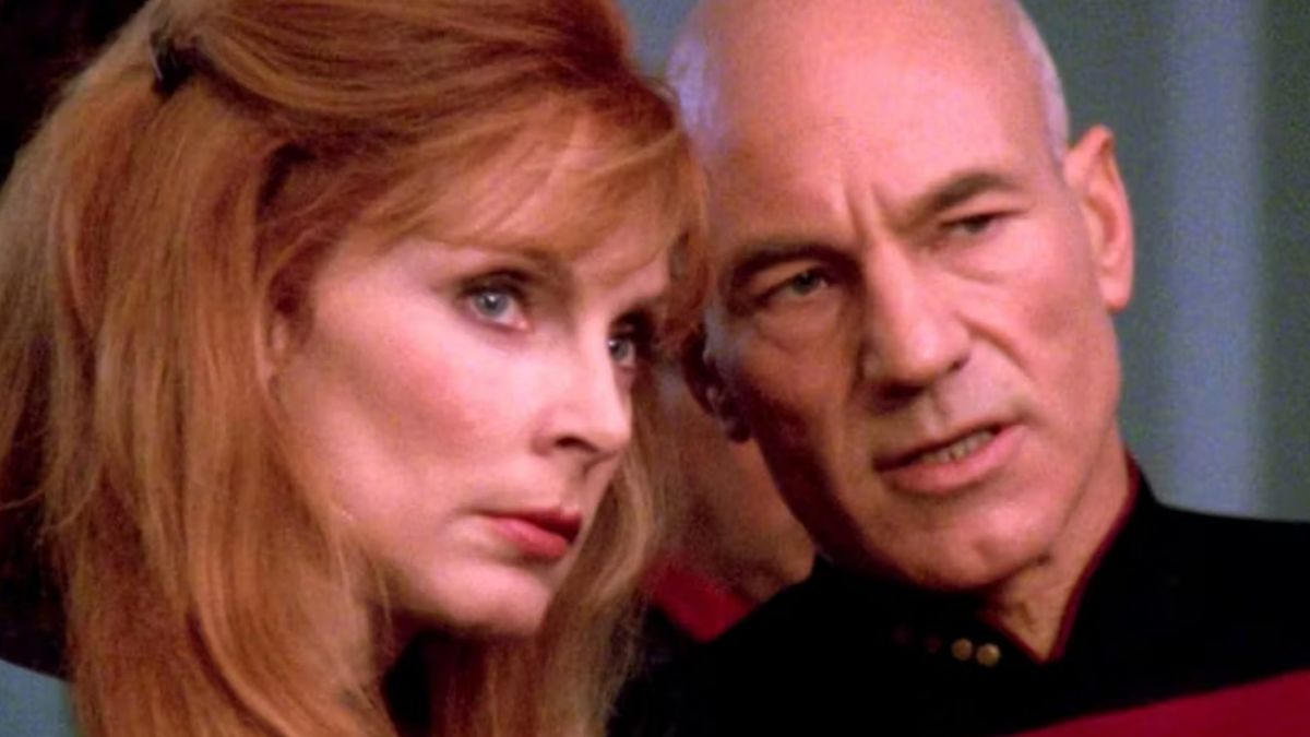Star Trek: Picard season 3: Jean-Luc Picard and Beverly Crusher's slow ...