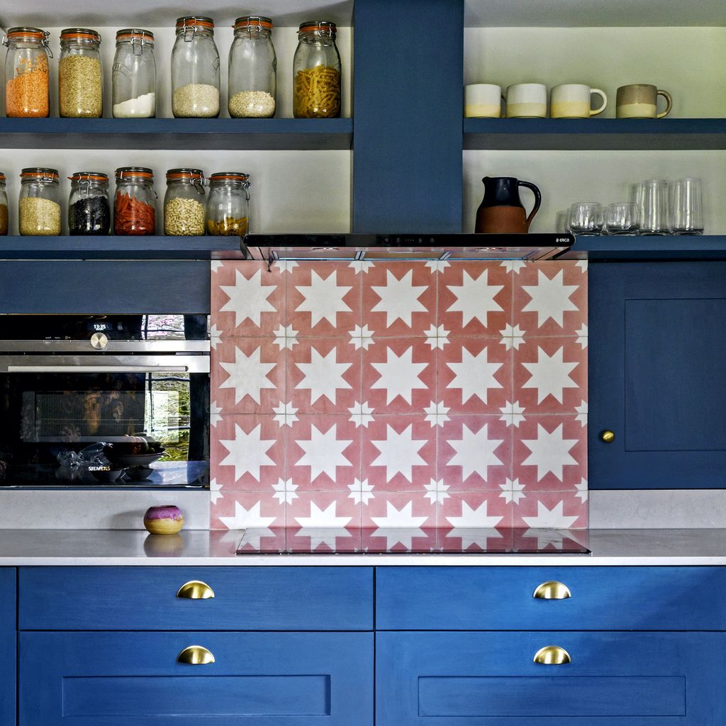 Induction vs gas hob – which style of hob should you buy? | Ideal Home