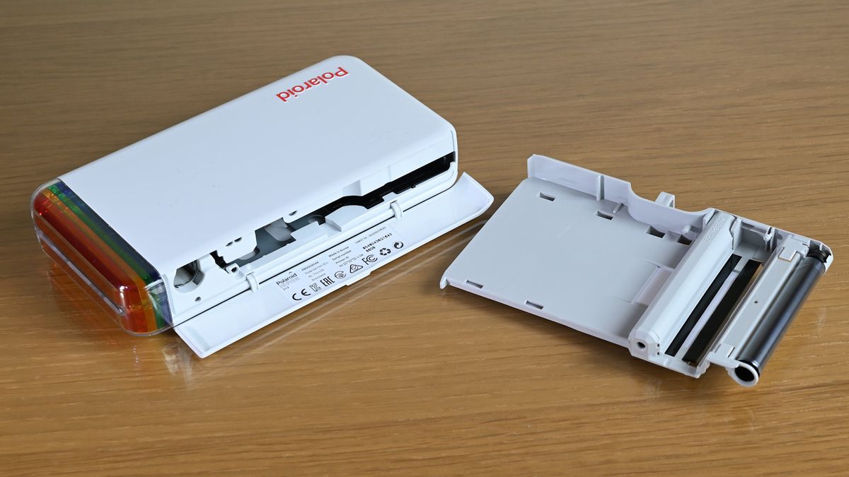 Polaroid Hi–Print 2x3 review | Digital Camera World