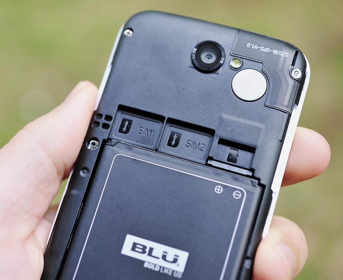 BLU Win JR unboxing – The best $89 you can spend on a Windows Phone ...