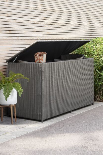 5 practical and stylish garden storage ideas | Gardeningetc