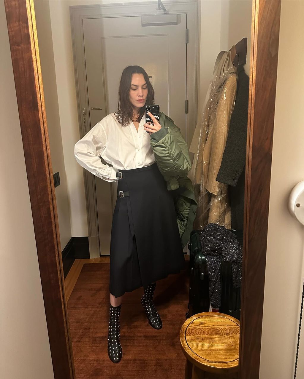 Alexa Chung's Foolproof 5-Part Spring 2024 Capsule Wardrobe | Who What Wear
