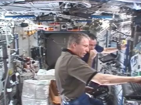 Orbital Rendezvous: Discovery Crew to Dock at ISS | Space