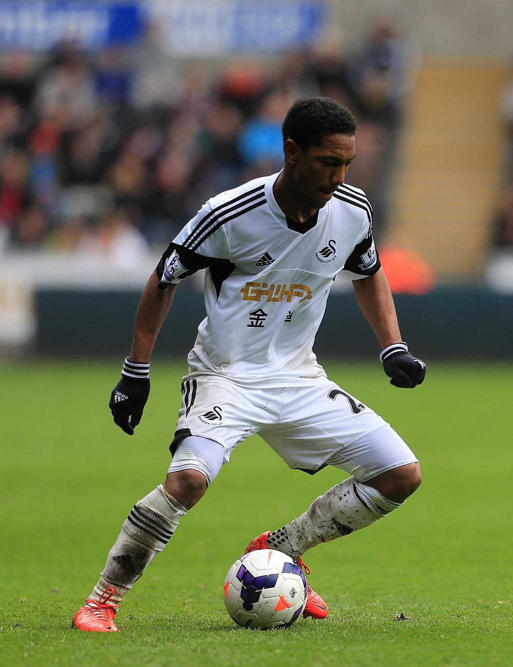 Brooks grabs late equaliser for Wolfsburg against Frankfurt | FourFourTwo